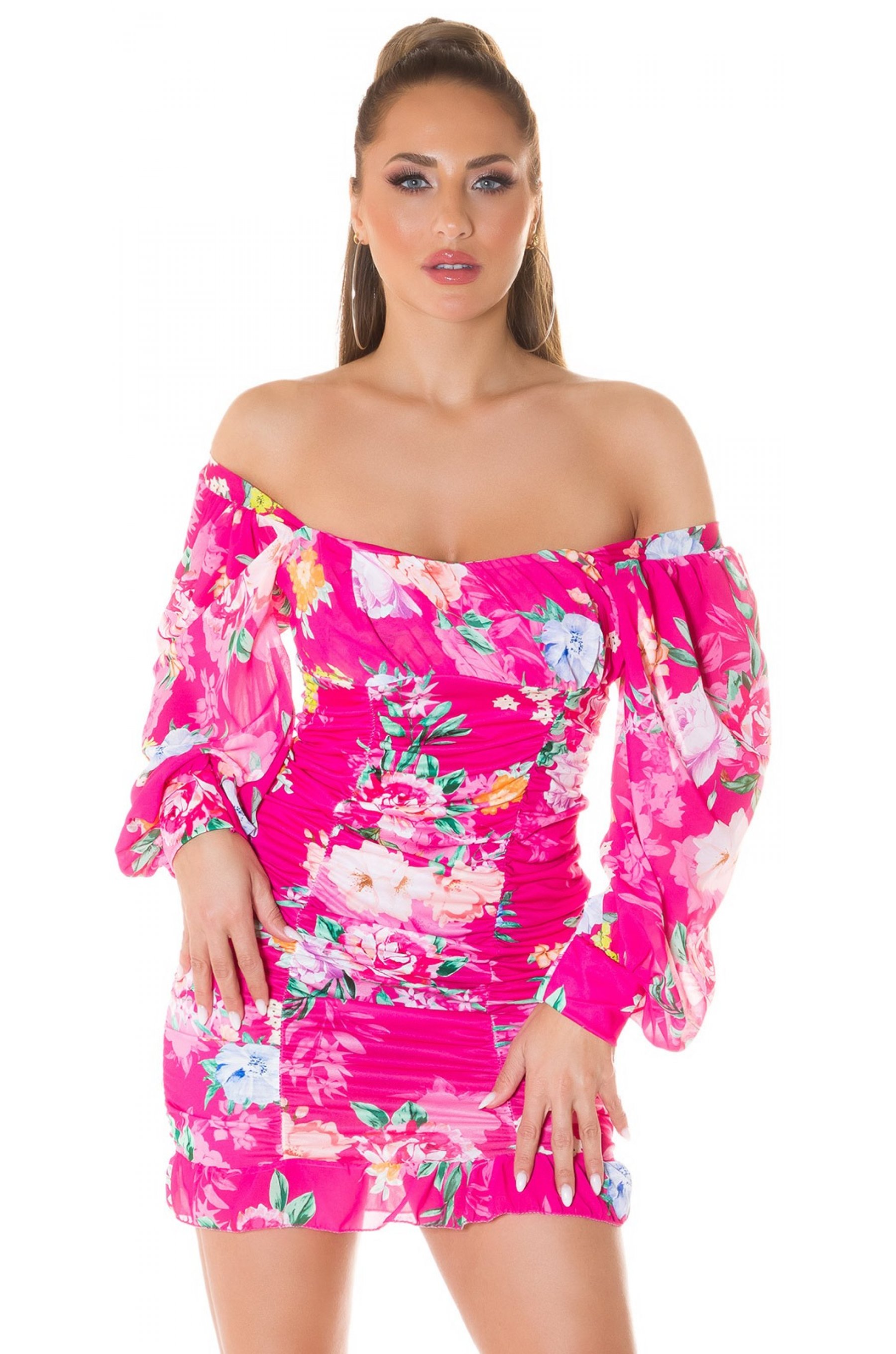 Rochie de vara scurta roz ciclam cu flori Macarena - JojoFashion.ro