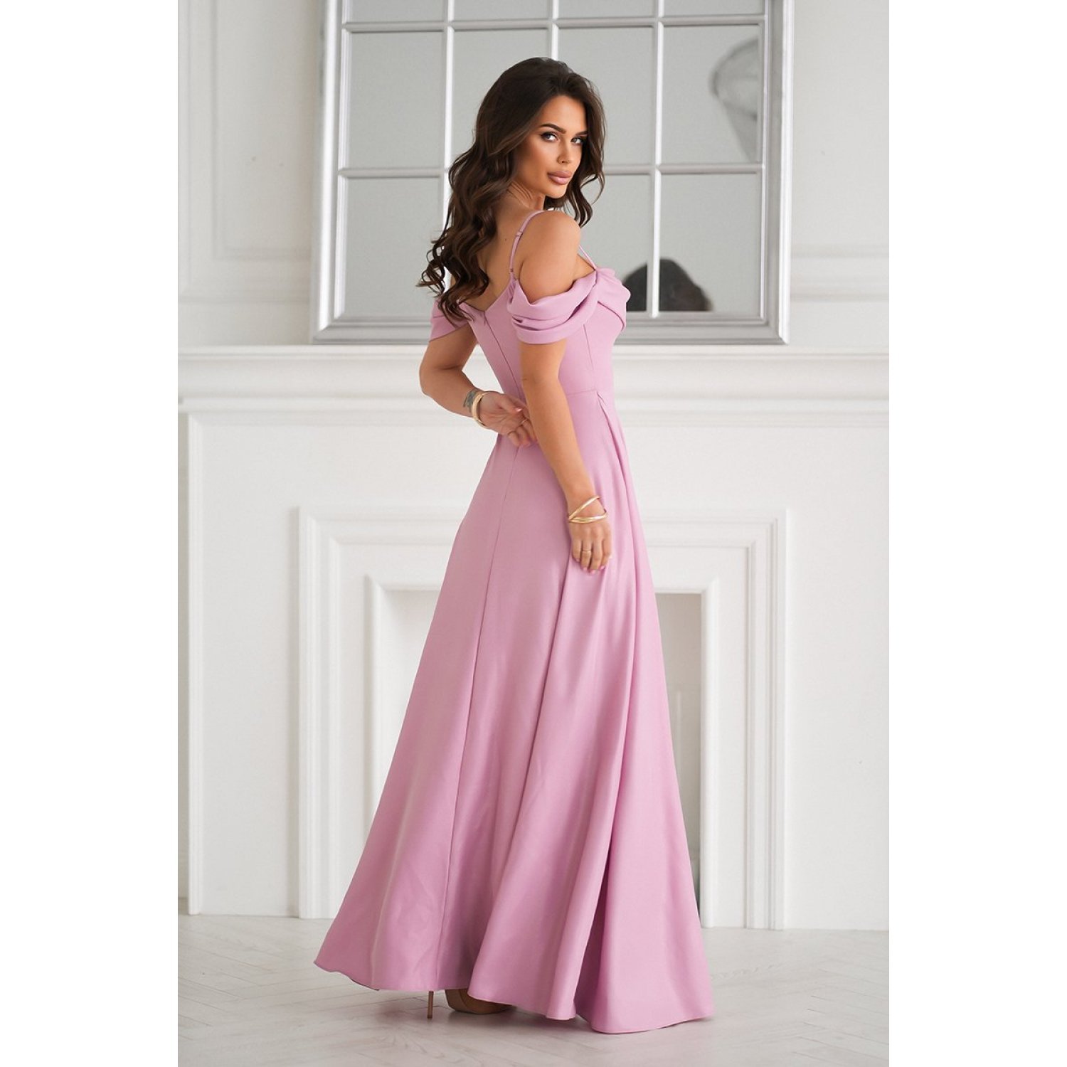 Rochie eleganta lunga glitter roz pal cu umerii goi vaporoasa Delight ...