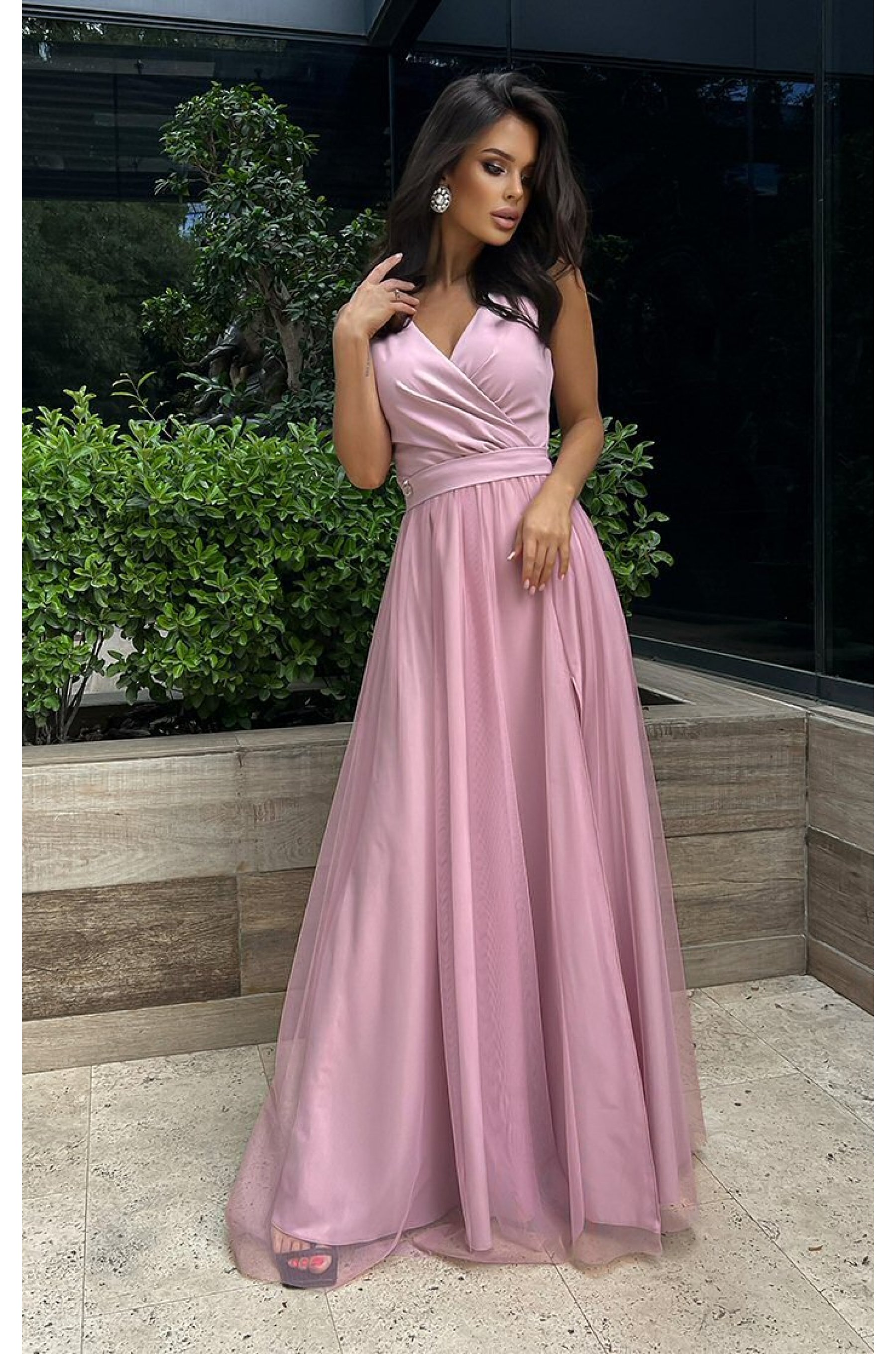 Rochie lunga din tul si vascoza roz pudra, vaporoasa, Andreea ...