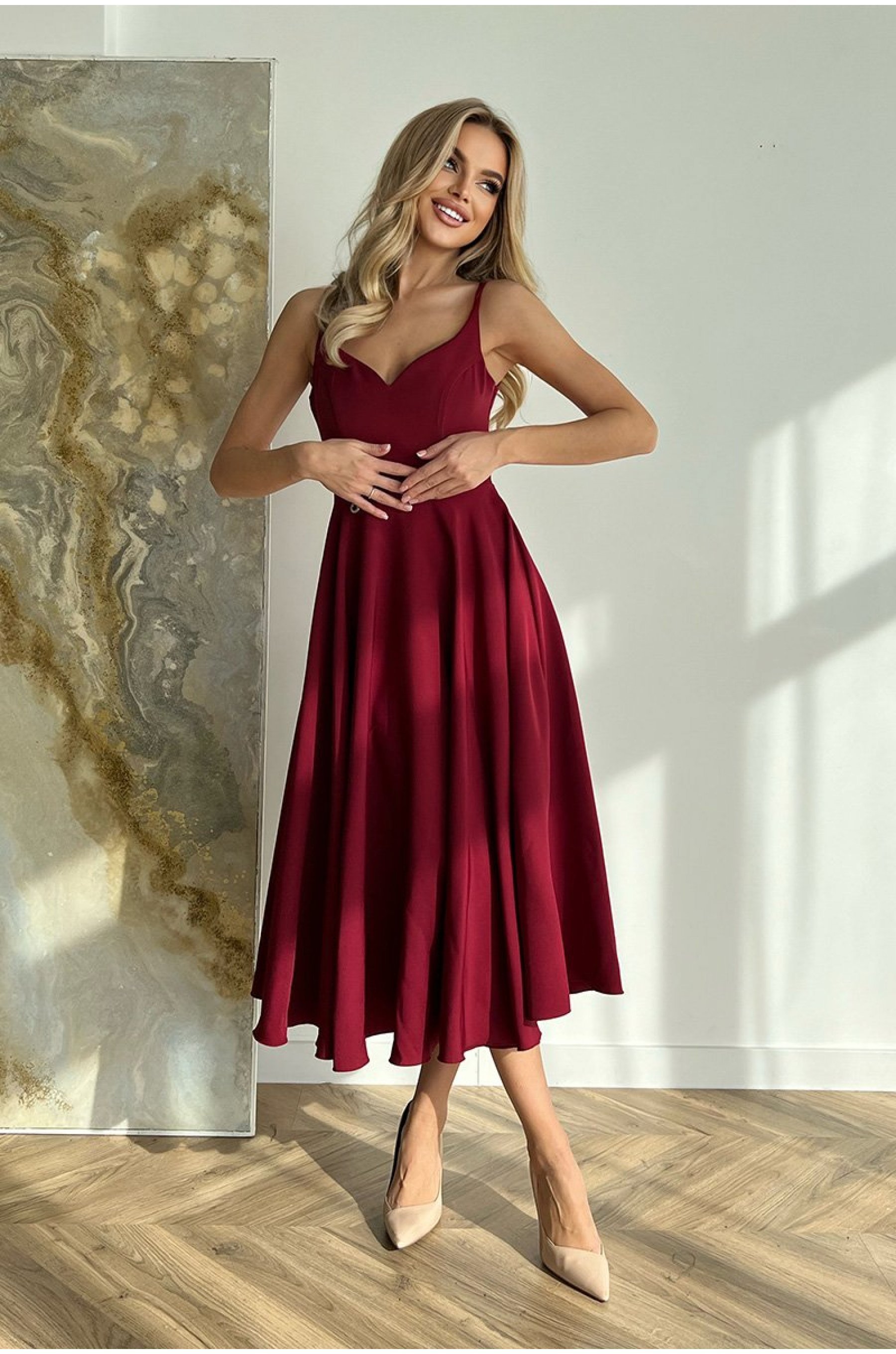 Rochie midi in clos, burgundy, cu umerii goi, vaporoasa, Fabiola ...