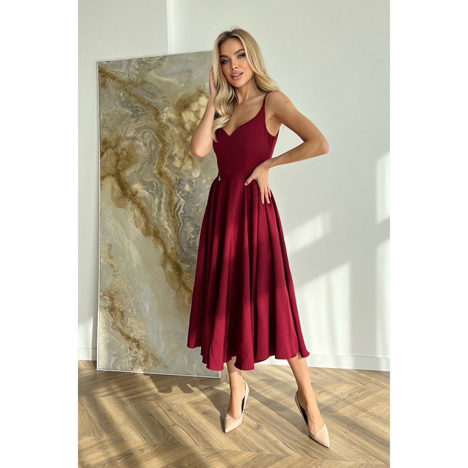 Rochie midi in clos, burgundy, cu umerii goi, vaporoasa, Fabiola ...