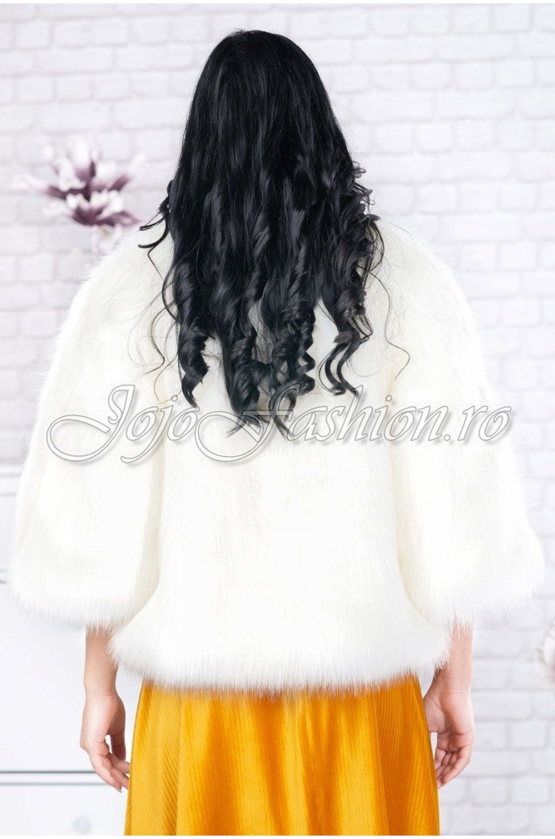 Capa dama alba din blana eco lunga Per Donna Irem - JojoFashion.ro