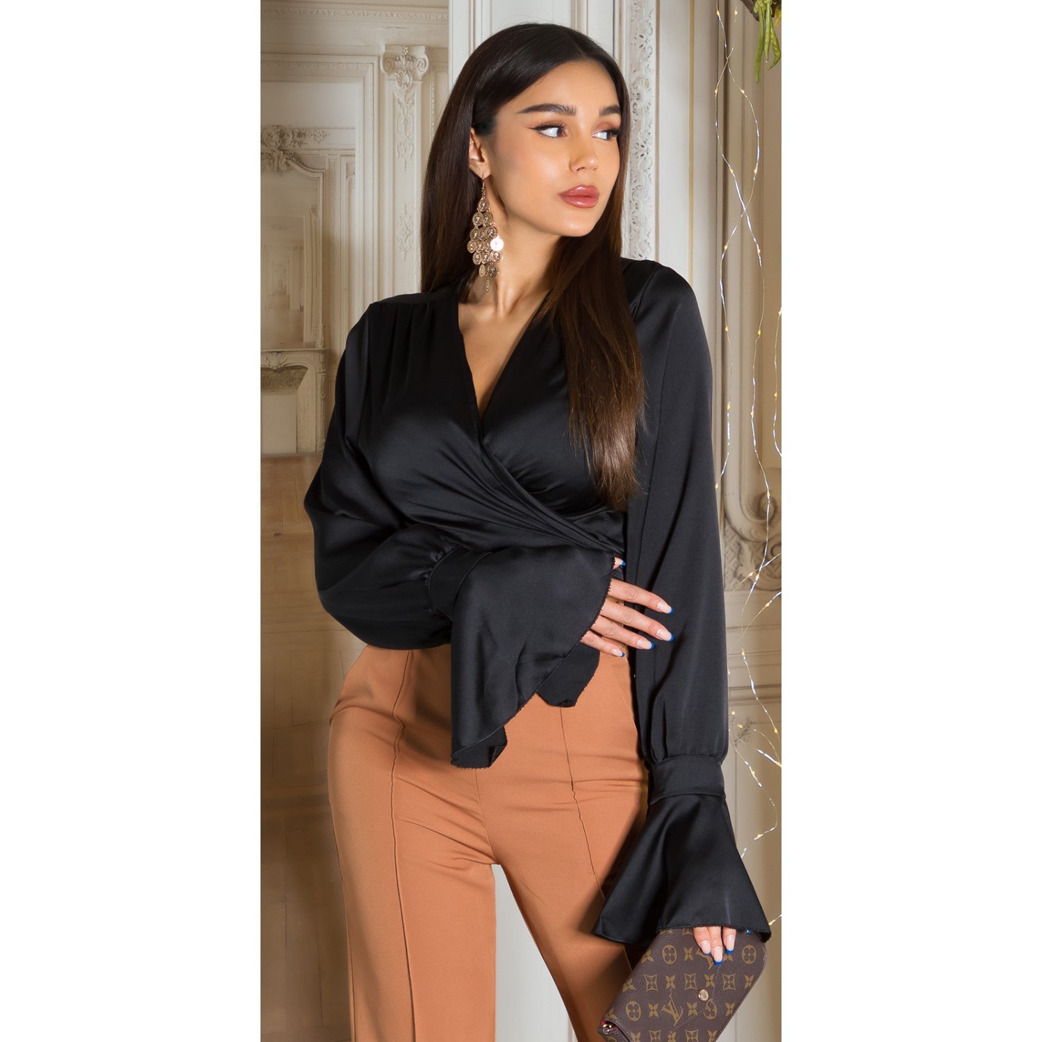 Crop top dama elegant, petrecut, din satin negru, cu maneca lunga ...