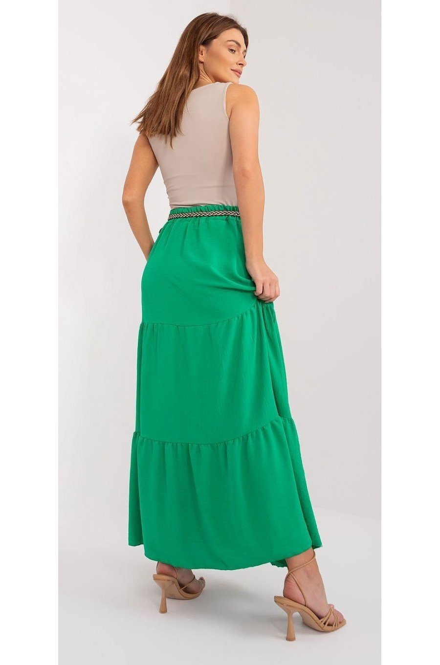 Fusta cu volane si curea, din vascoza, lunga, verde, fluida, Amrita ...
