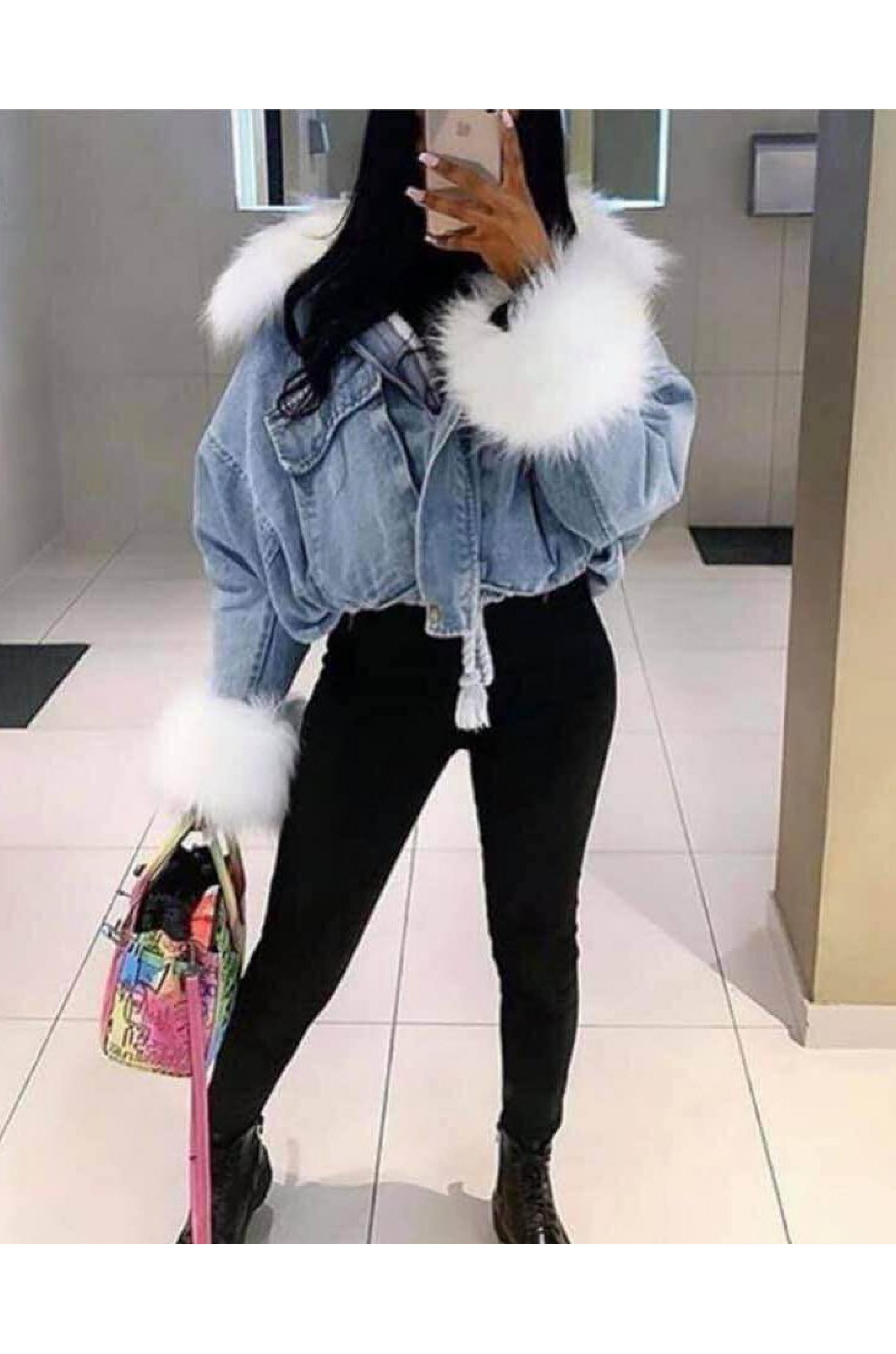 Geaca dama din denim albastru cu guler din blana eco alba Sara ...