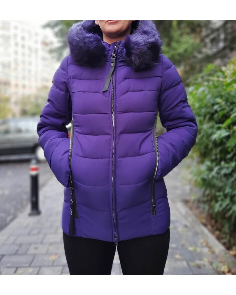 Geaca de dama mov cu blanita si gluga groasa Dominika
