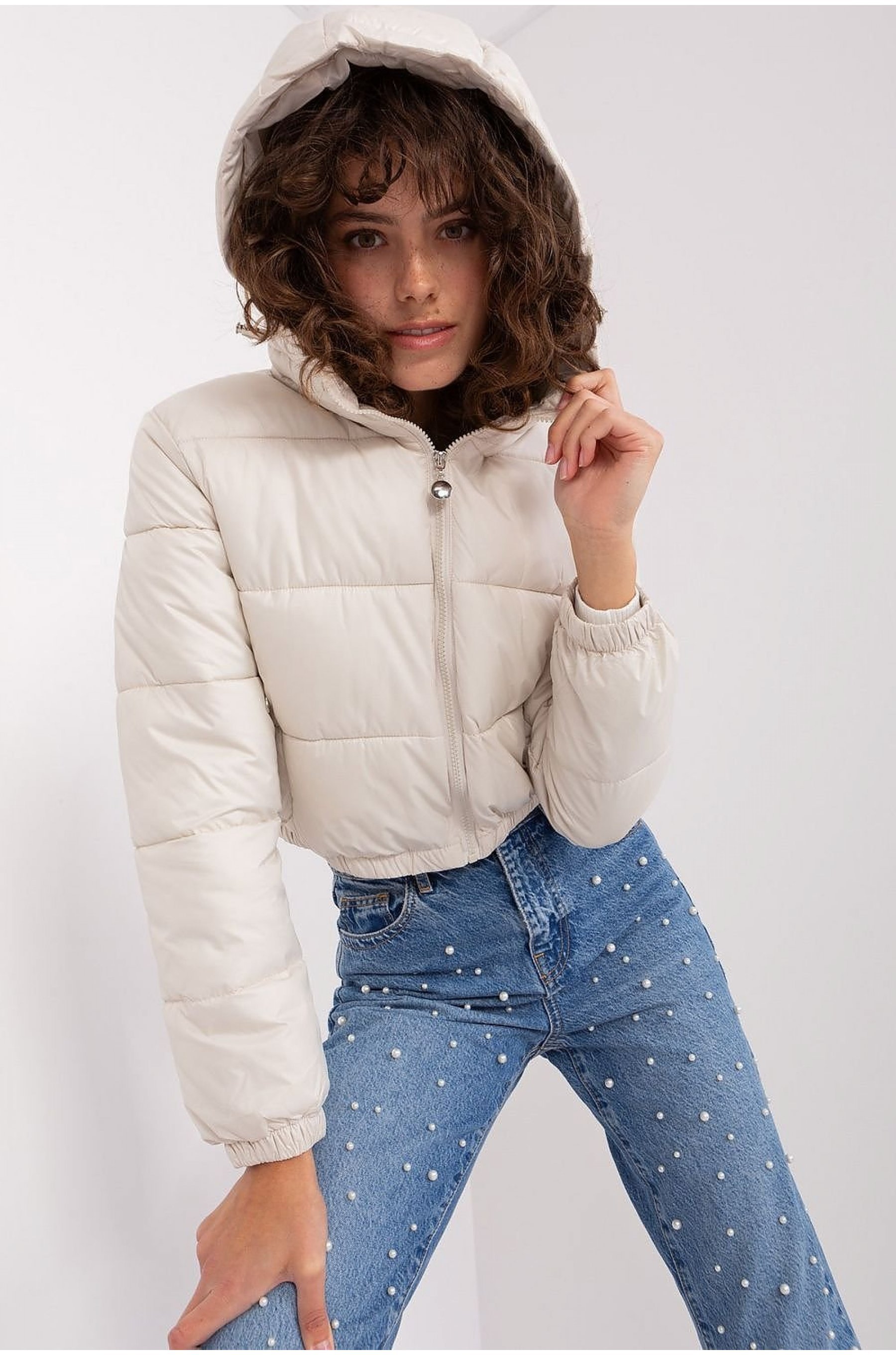 Geaca dama bomber scurta, bej, matlasata, cu gluga, Thara3 - JojoFashion.ro