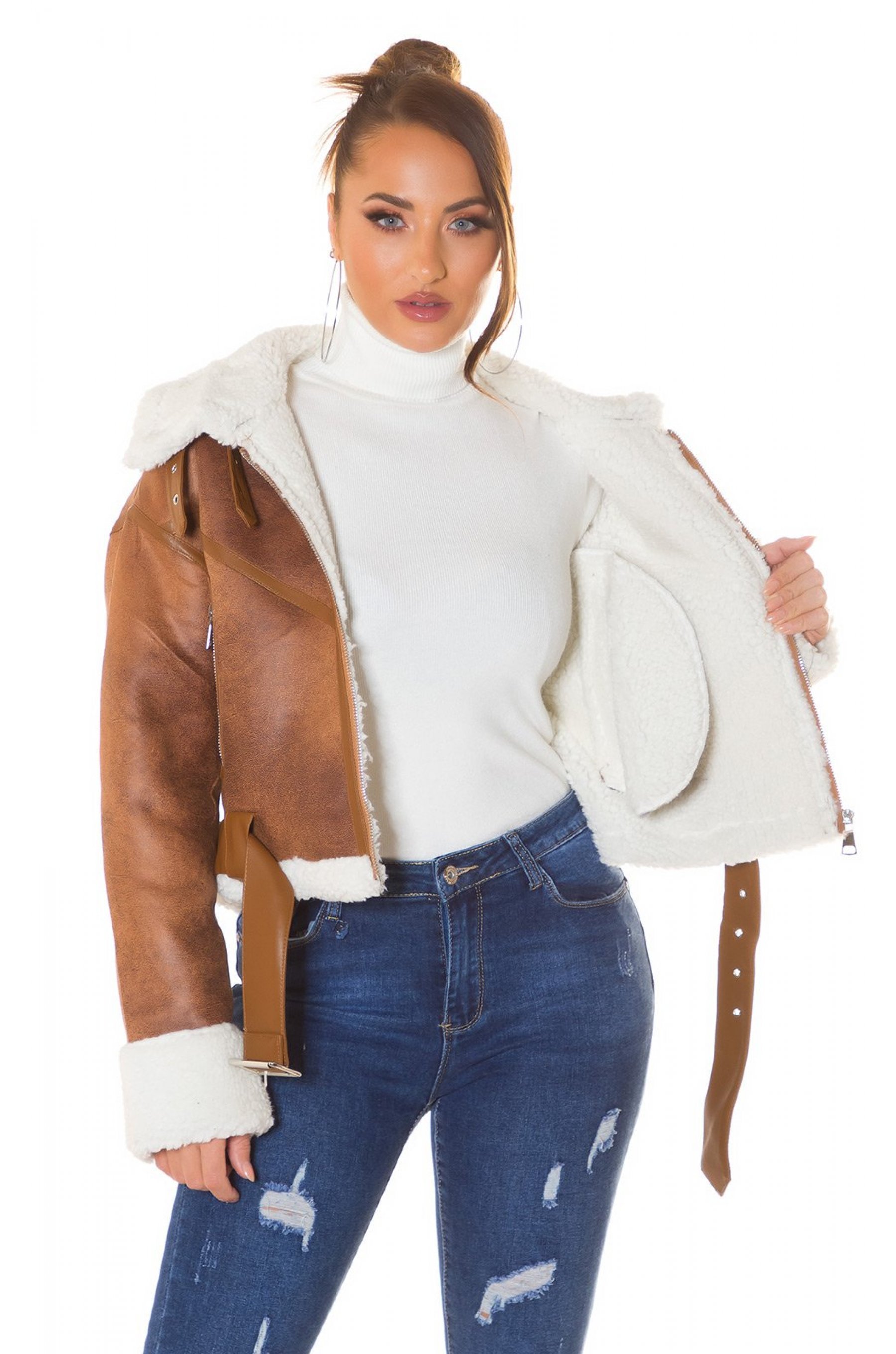 Geaca dama de iarna scurta, imitatie piele de caprioara, maro, cu blana ...