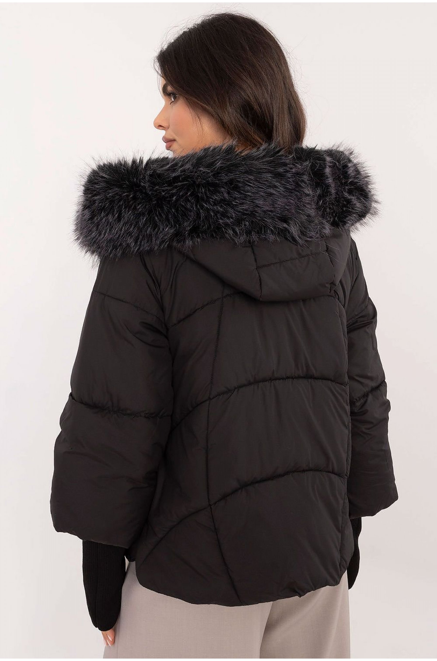 Geaca dama de iarna, scurta, matlasata, neagra, cu gluga si blanita ...