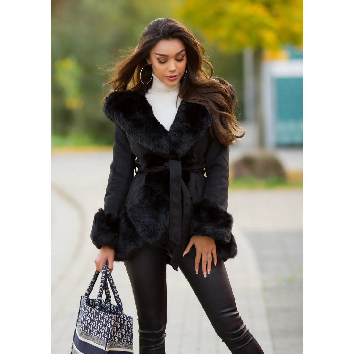 Geaca dama de iarna scurta, piele eco intoarsa, neagra, cu gluga, Jaya ...