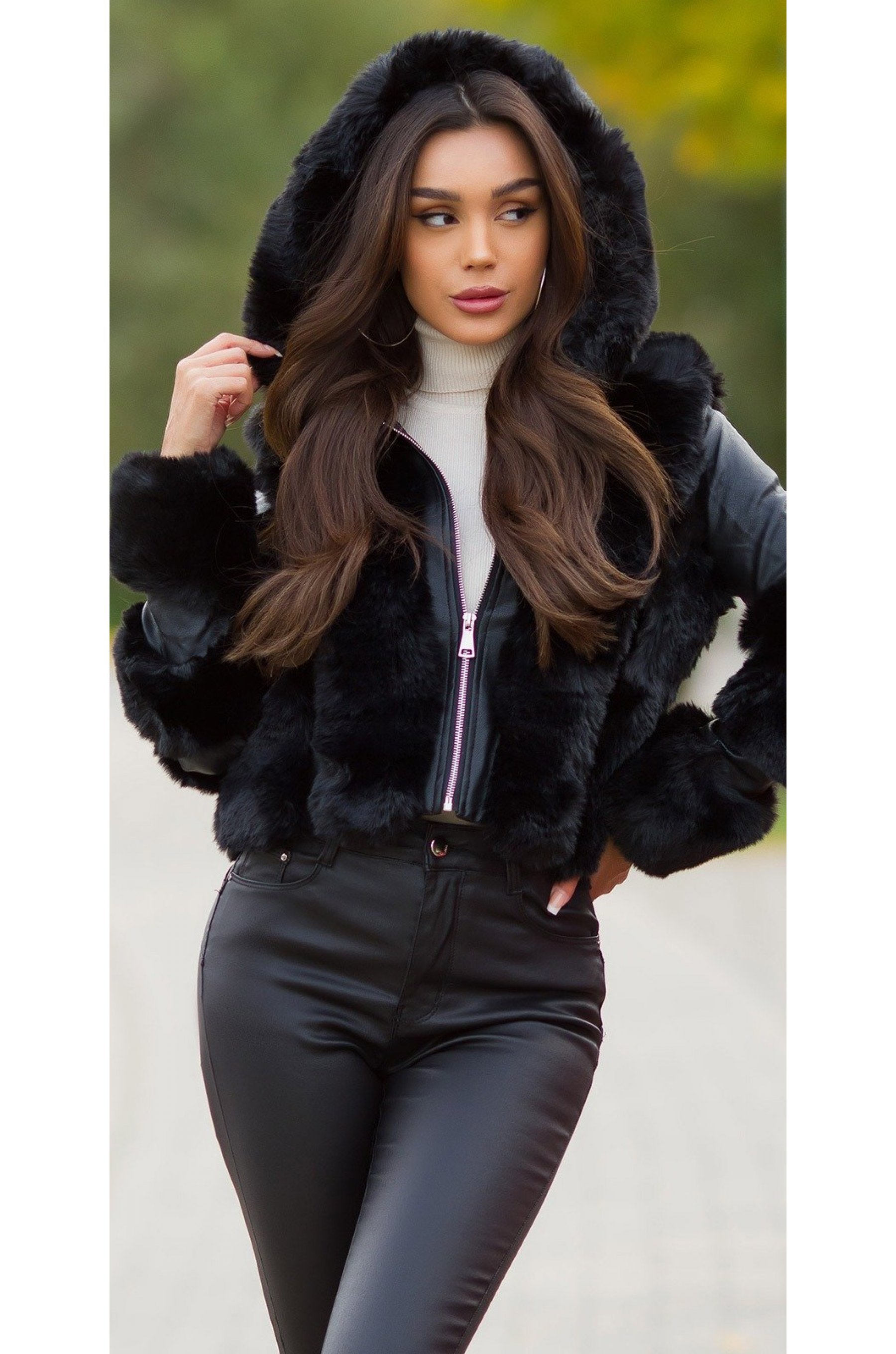 Geaca dama de iarna, scurta, piele si blana eco neagra, cu gluga ...