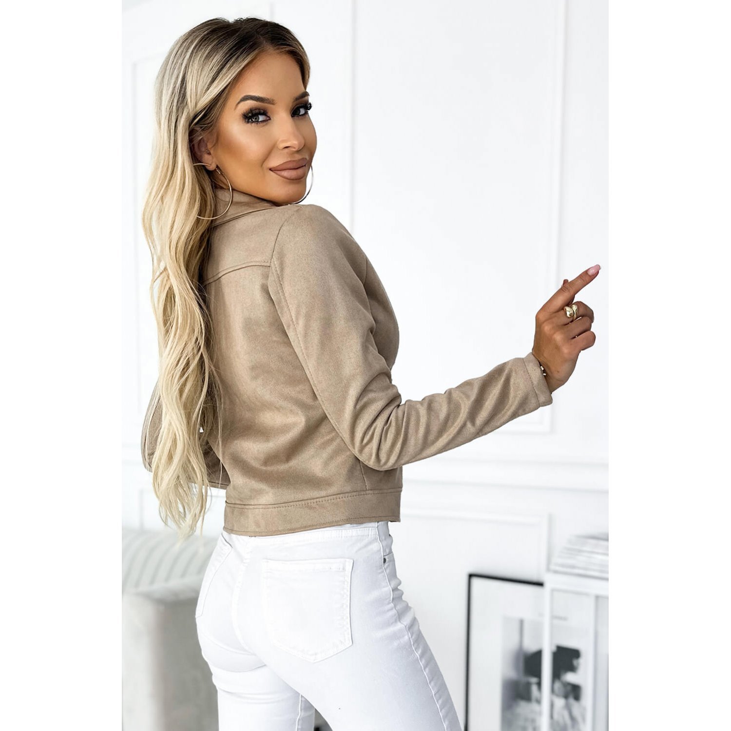 Geaca dama scurta biker, imitatie piele, bej, cu fermoare si capse ...