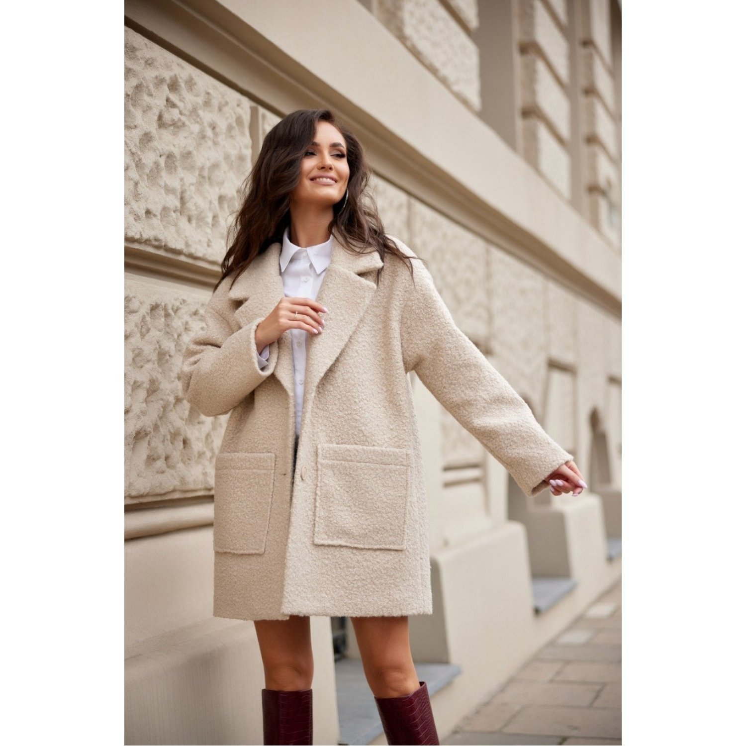 Palton dama scurt, bej, oversize, cu buzunare aplicate, Sanchez ...