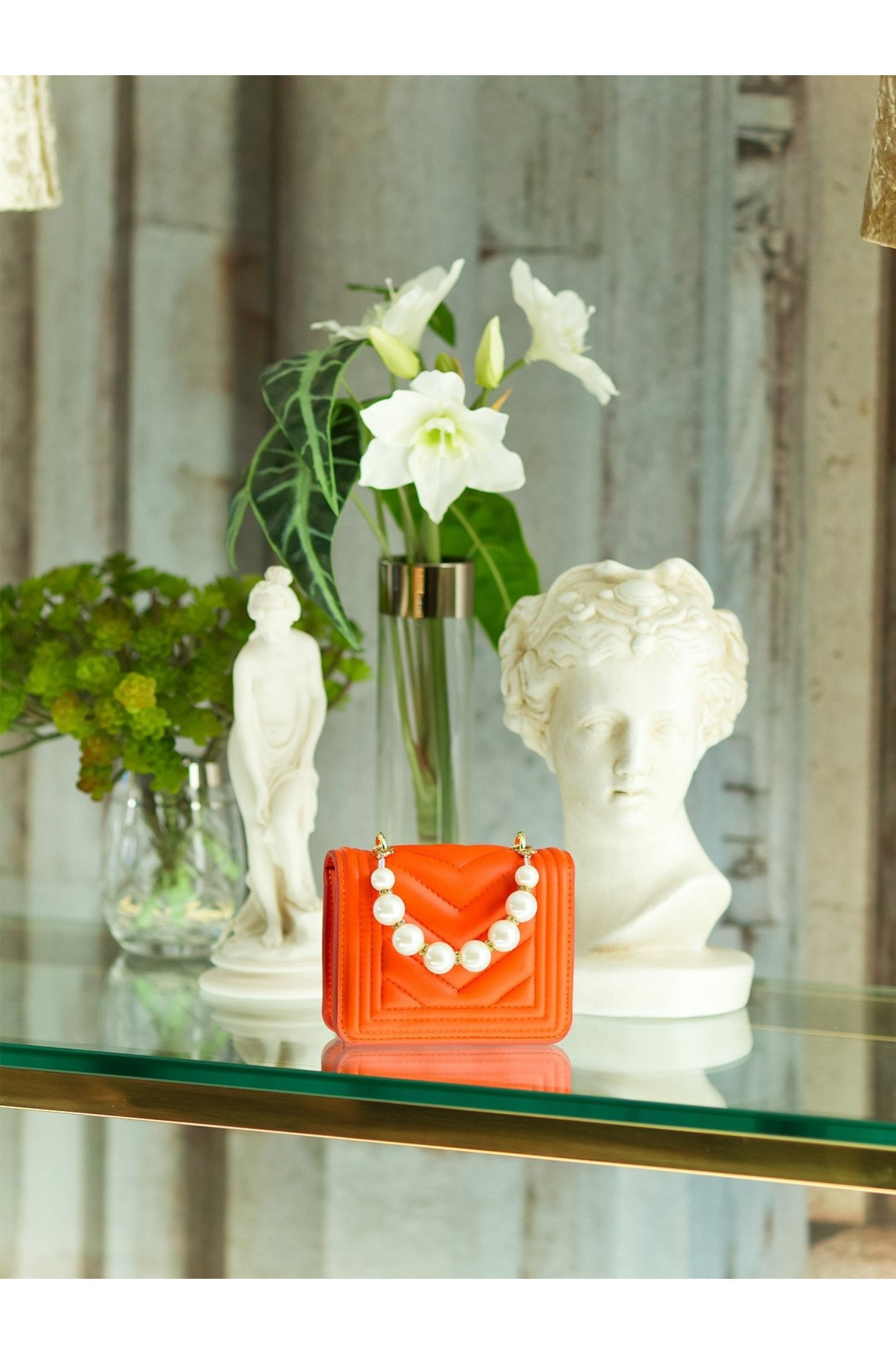 Geanta dama eleganta, din PU, orange, cu perle si lant auriu, Jessy ...