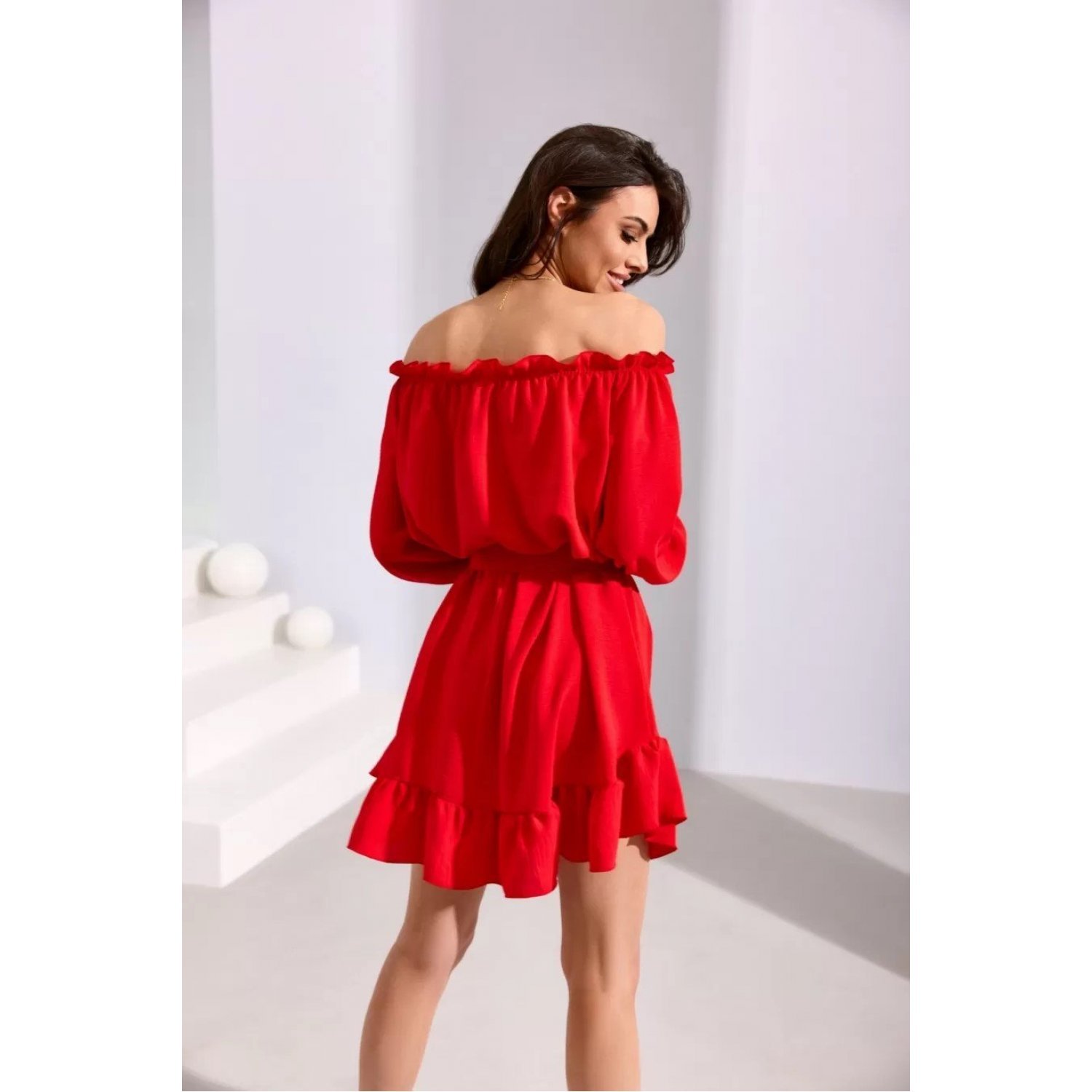 Rochie rosie scurta cu volane si umeri goi Hilda - JojoFashion.ro