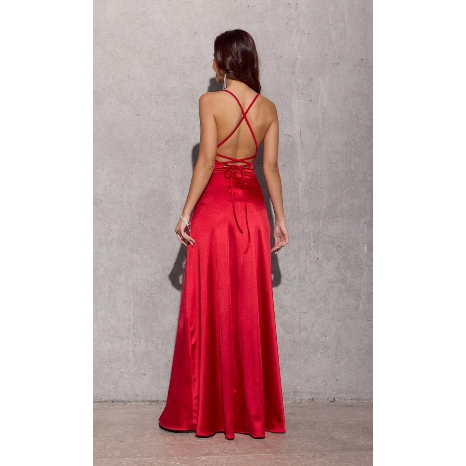 Rochie lunga rosie din satin cu spatele gol AlessandraR - JojoFashion.ro