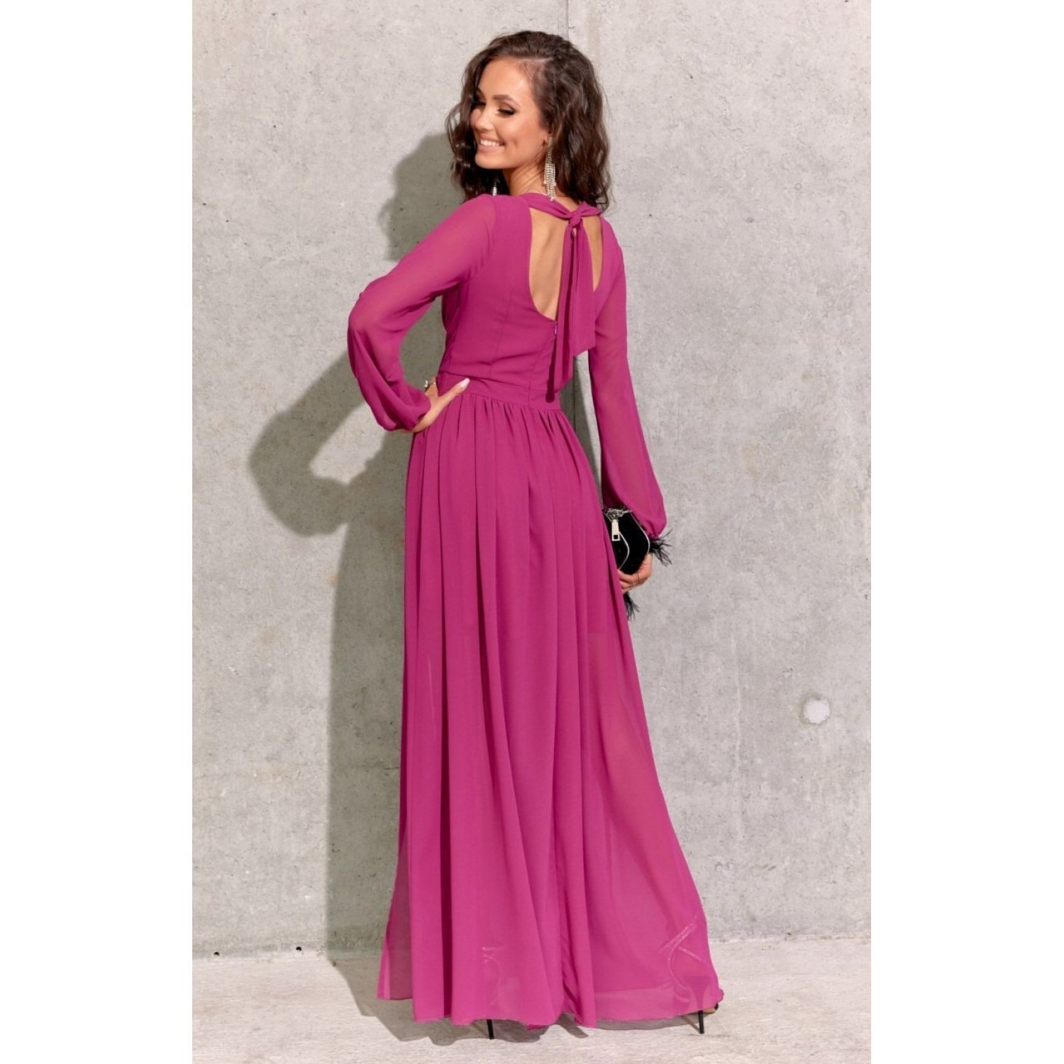Rochie lunga din voal chiffon roz fucsia vaporoasa cu maneca lunga ...
