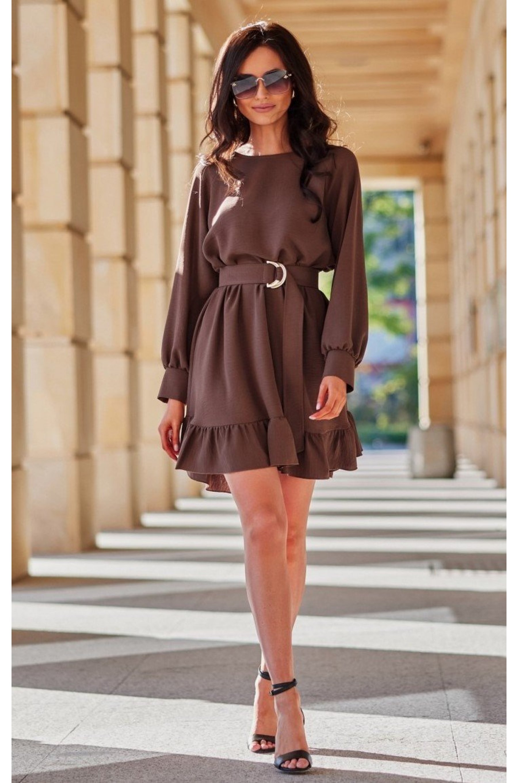 Rochie scurta maro cu maneca lunga si volan SintraR - JojoFashion.ro
