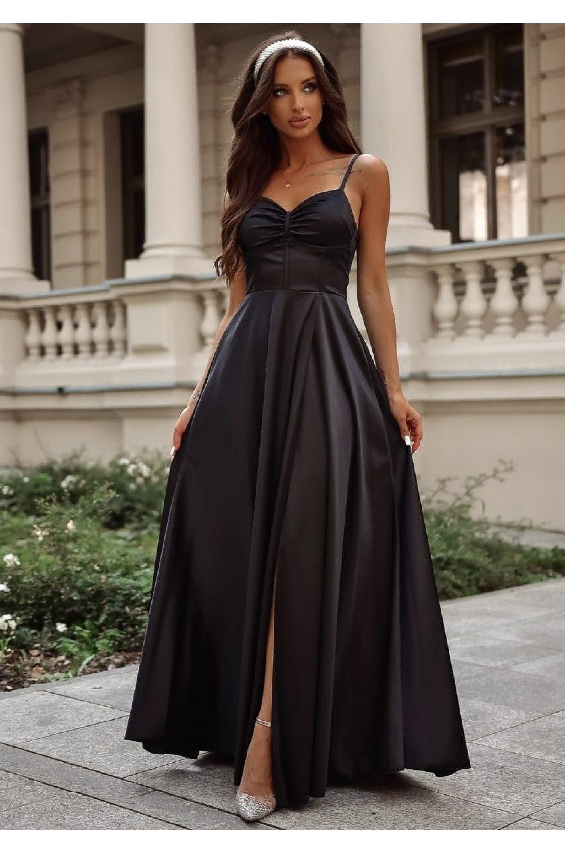 Rochie de ocazie lunga neagra din satin cu corset Karenina - JojoFashion.ro