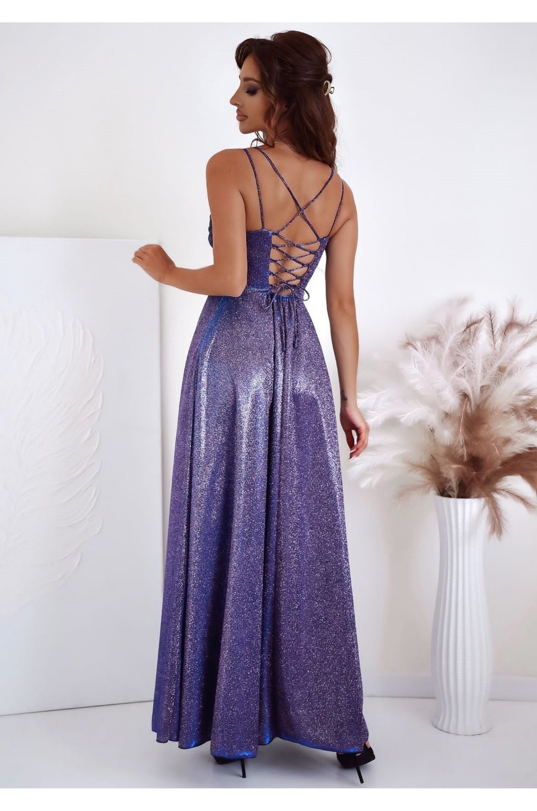 Rochie lunga din glitter violet cu reflexii cu bust tip corset ...