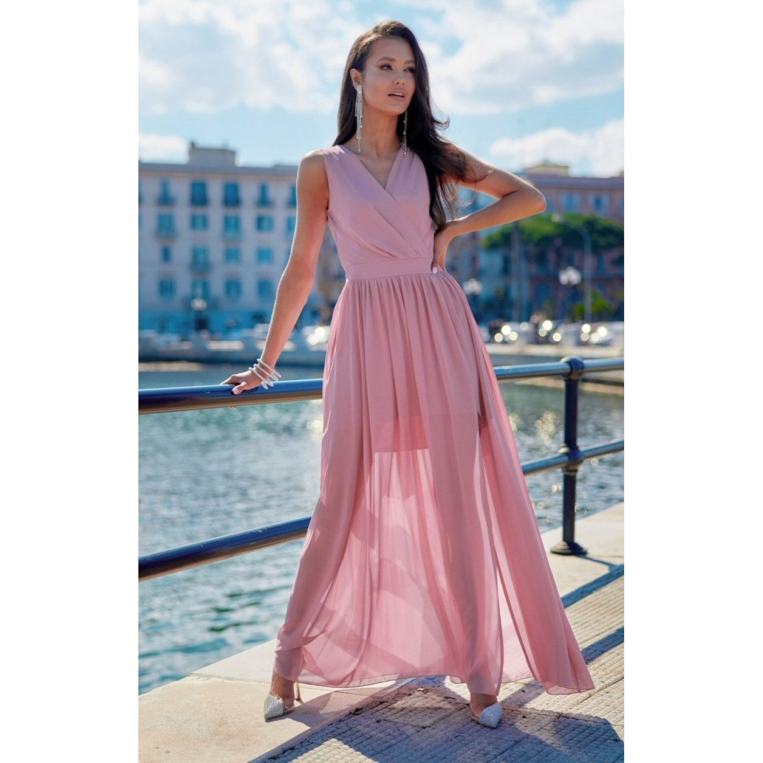 Rochie lunga din voal roz prafuit vaporoasa Yurianne - JojoFashion.ro