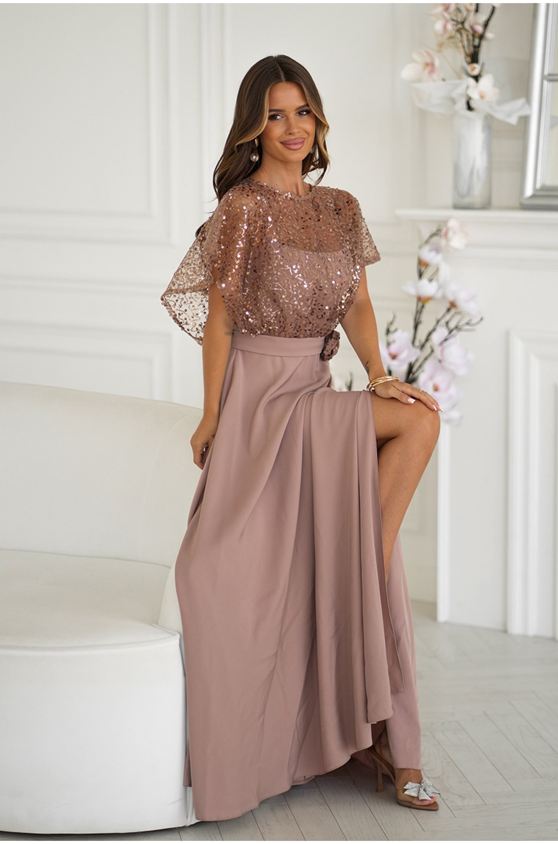 Rochie eleganta lunga cappuccino cu bust din paiete vaporoasa Azaliya - JojoFashion.ro