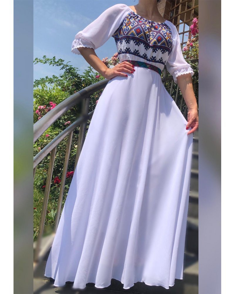 Rochie din voal verde cu motive traditionale pe bust eleganta Emanuela