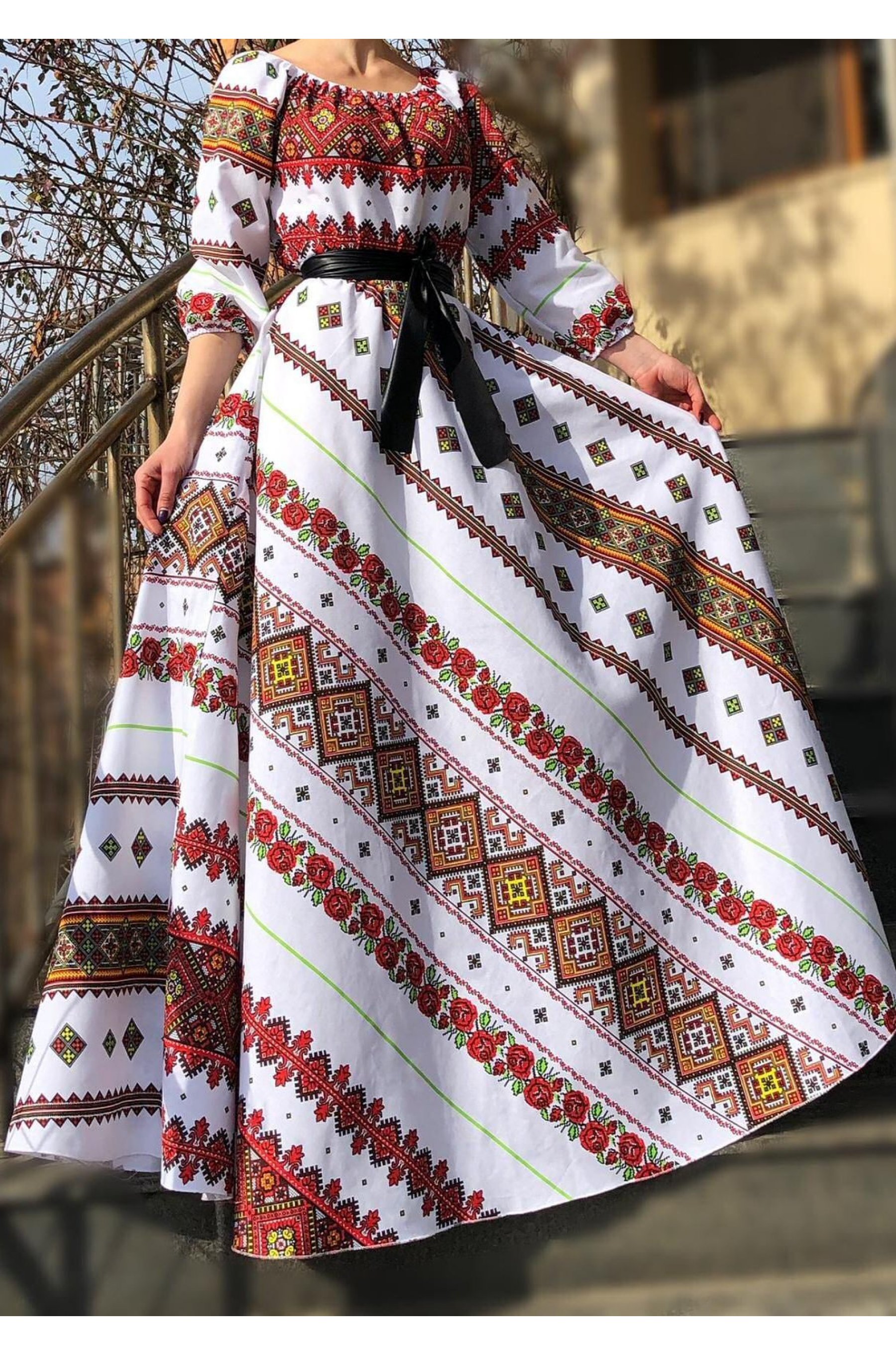 Rochie multicolora lunga cu motive traditionale Lorelei - JojoFashion.ro