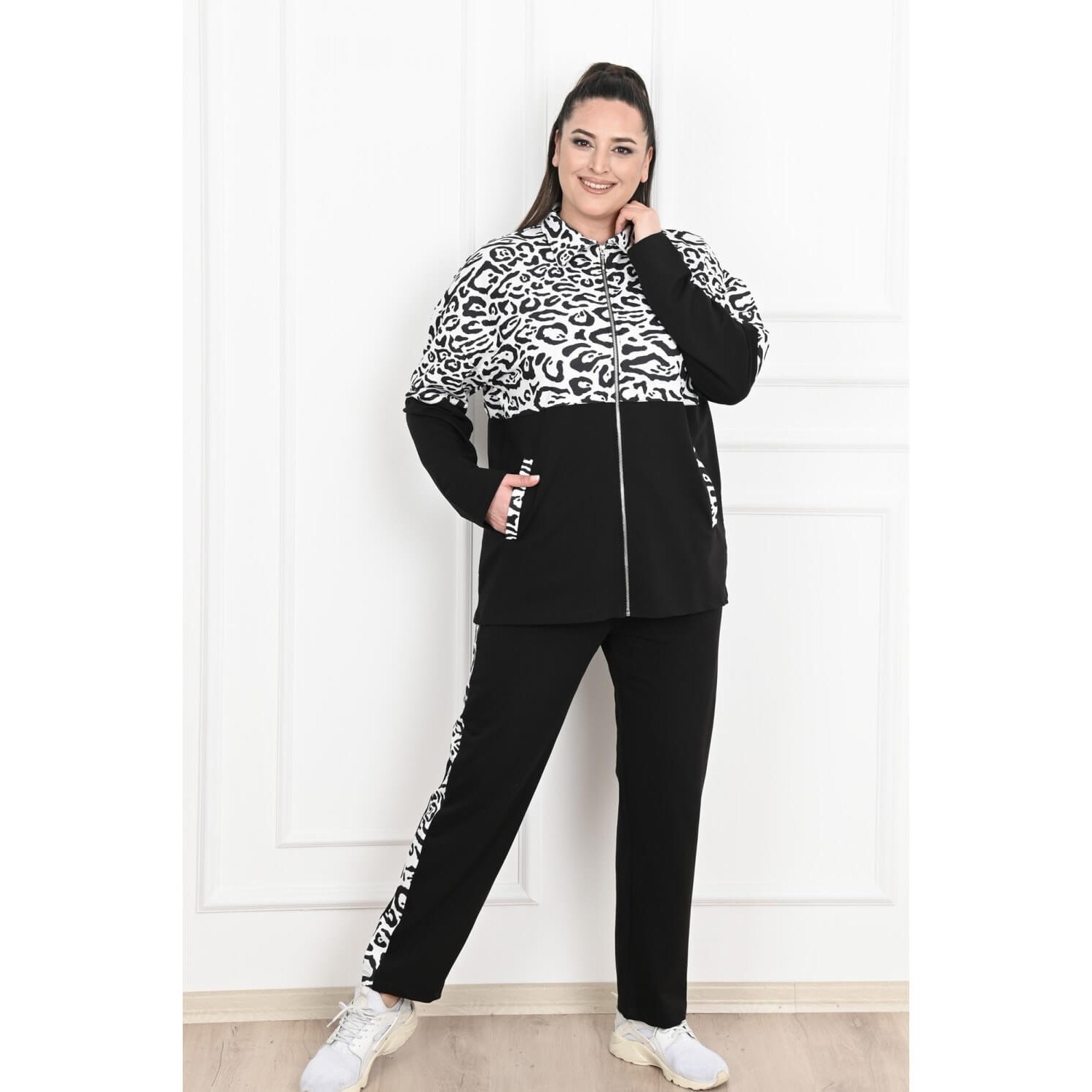 Trening dama XXL sport, negru cu print animal zebra Ninetta ...