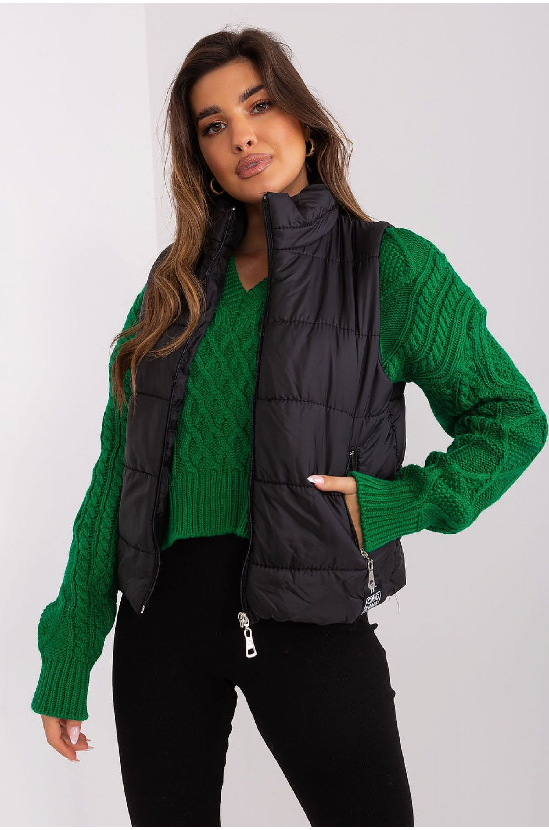 Vesta dama scurta, neagra, cu buzunare si guler inalt, Sonya ...