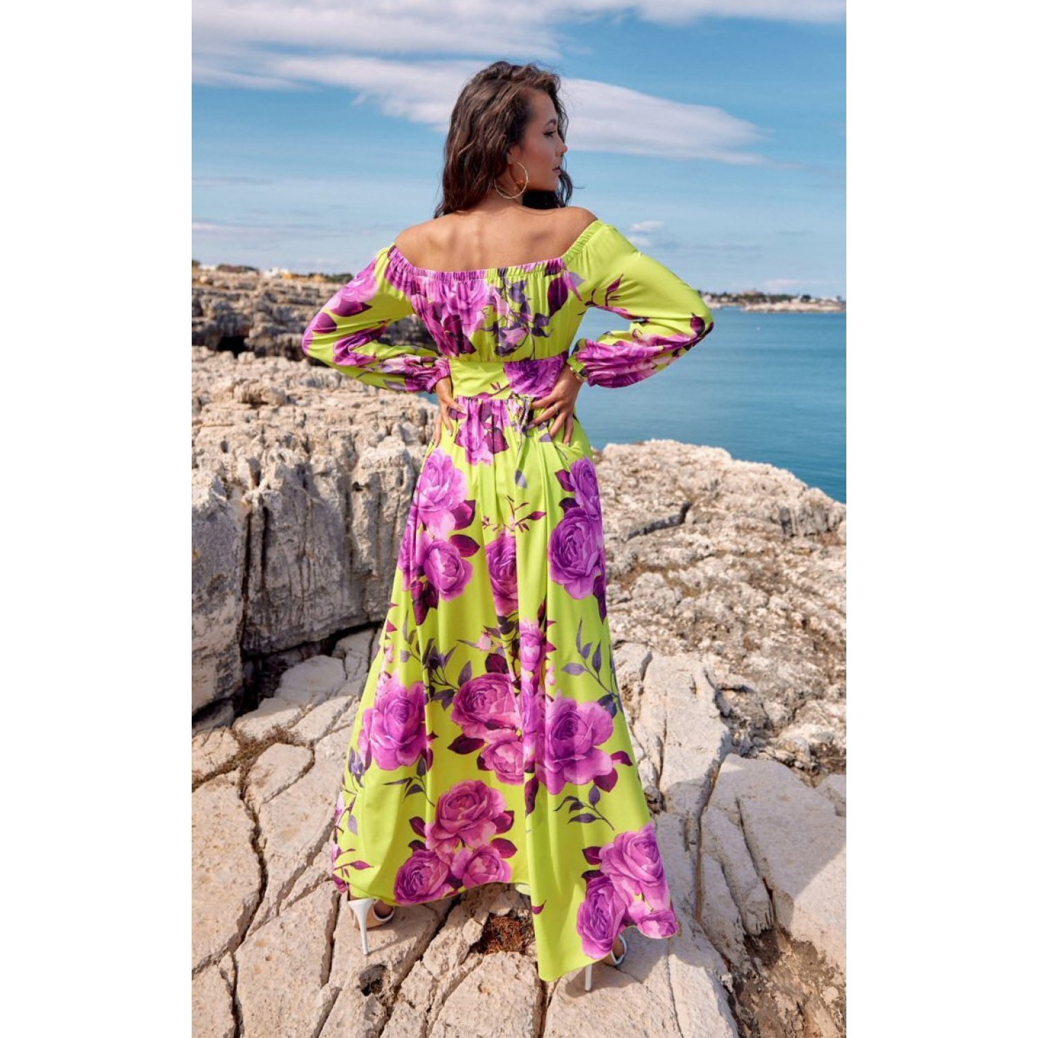 Rochie de vara lunga, galbena cu flori lila, cu maneca lunga si umeri ...