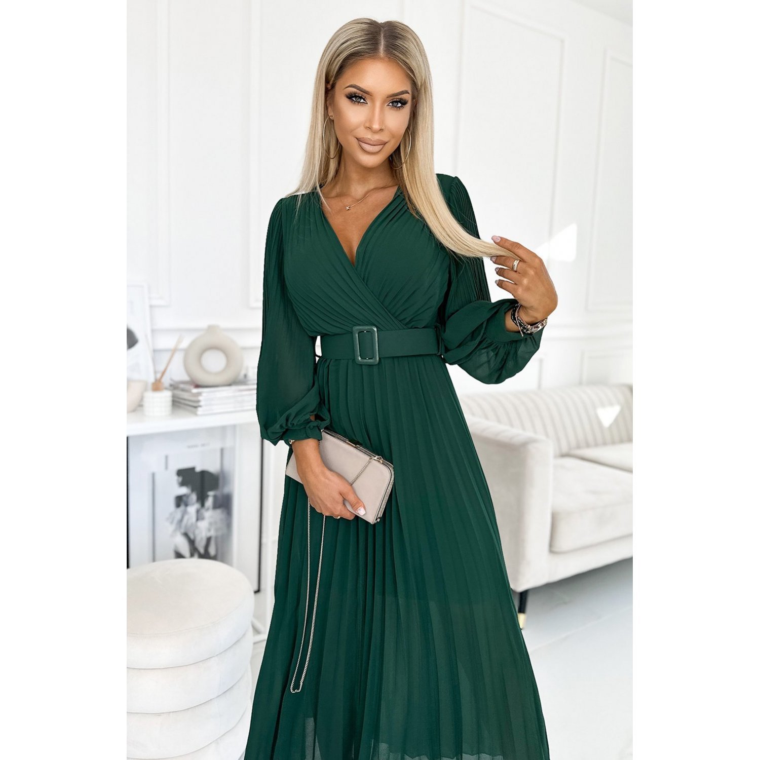 Rochie lunga verde smarald plisata din chiffon cu maneca lunga ...