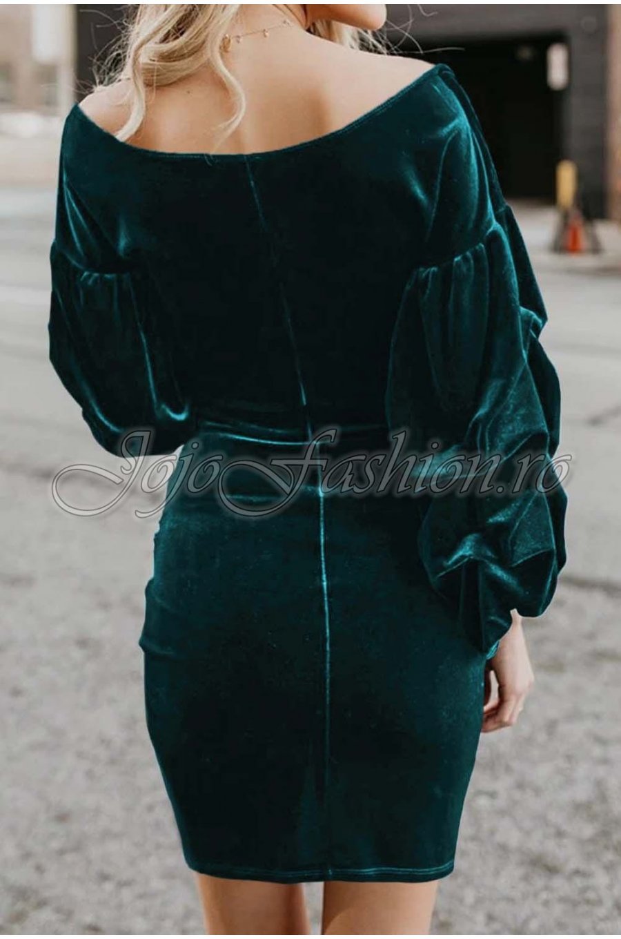 Rochie de seara scurta din catifea verde suprapusa Carina - JojoFashion.ro