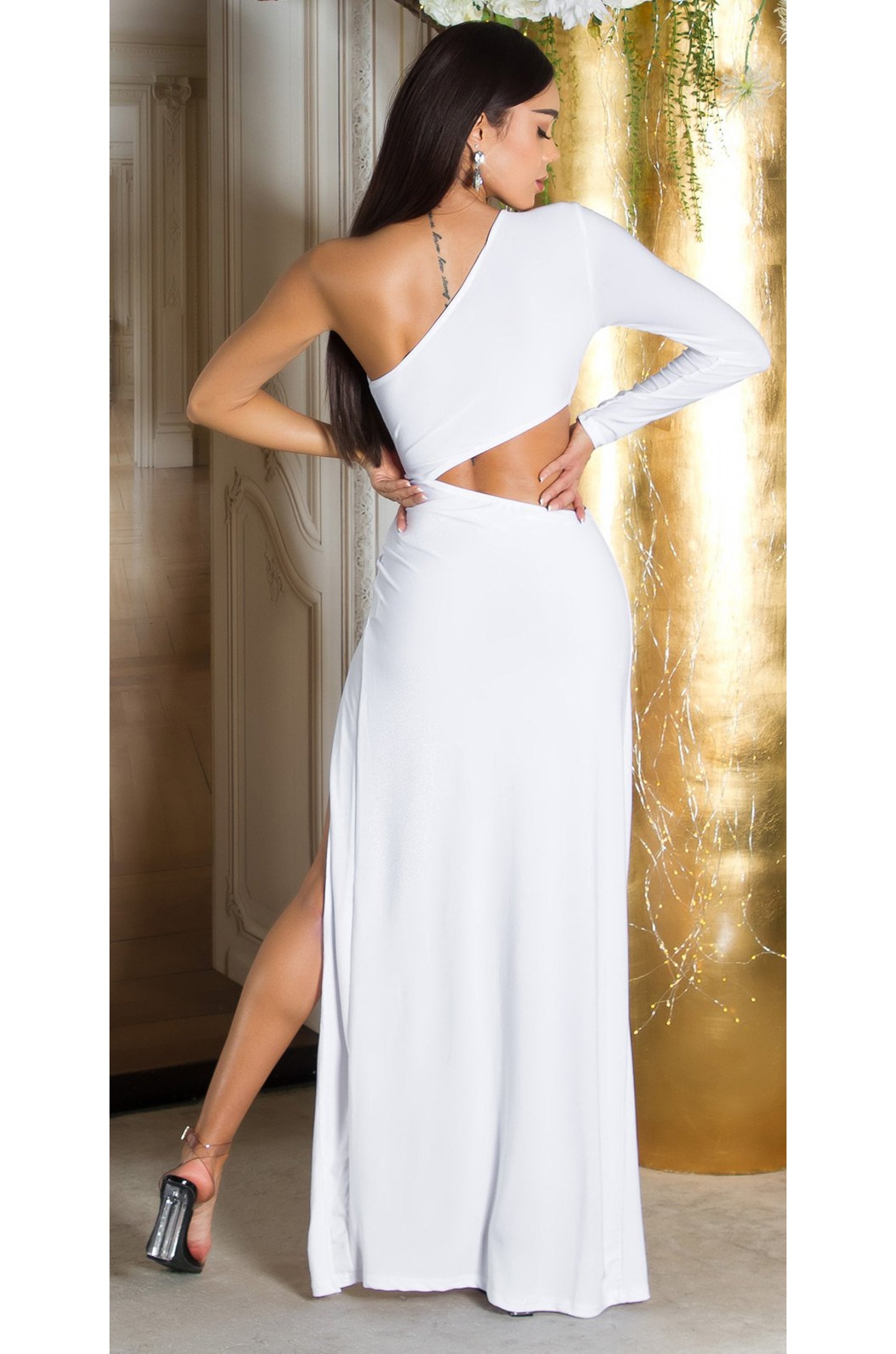 Rochie lunga alba mulata cu maneca lunga si umerii goi Kleopatra ...