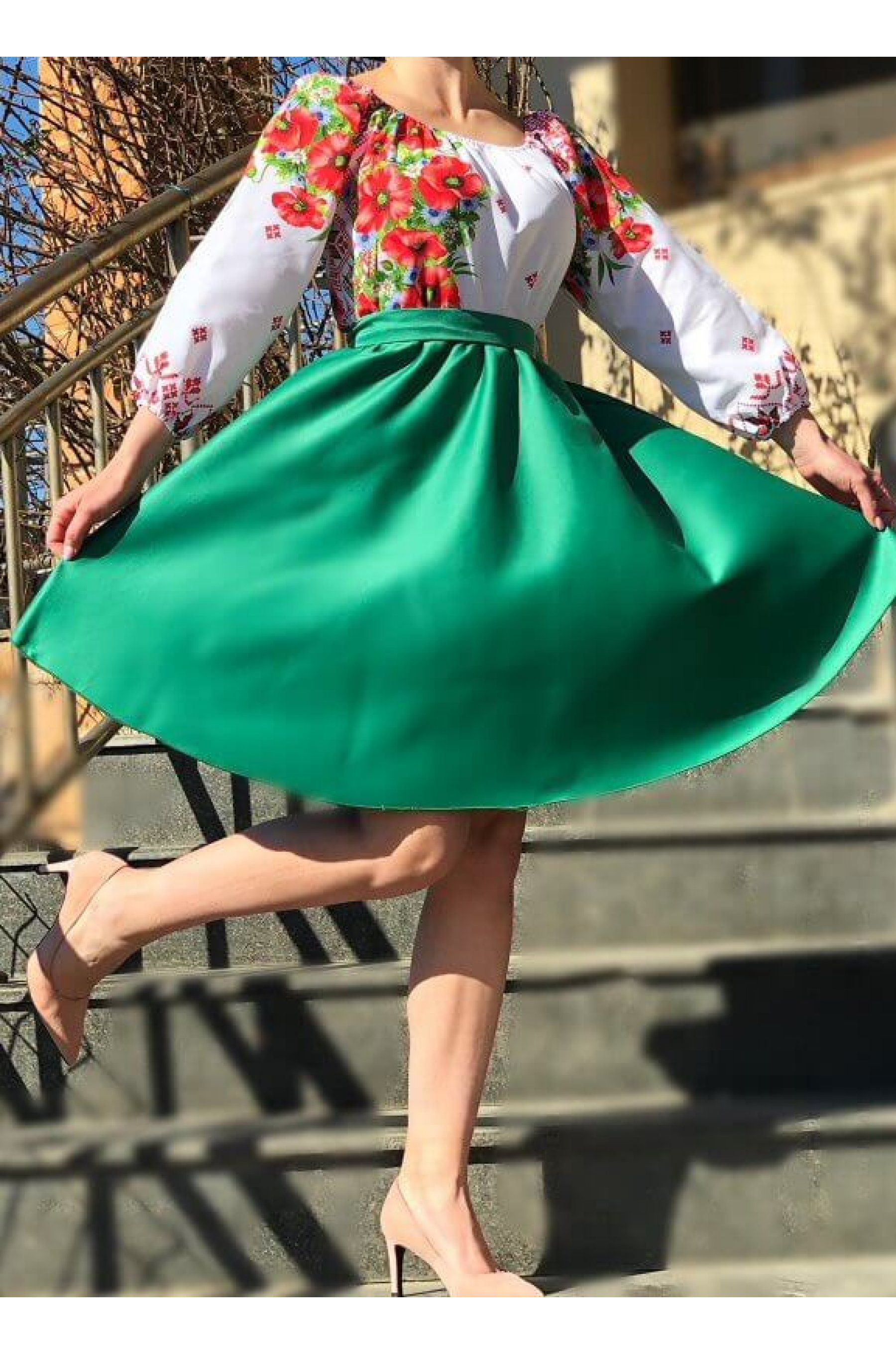 Rochie traditionala midi tafta verde cu maci rosii Azra - JojoFashion.ro